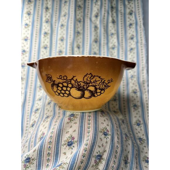 Pyrex | Dining | Vintage Pyrex Old Orchard Brown Pattern 44 15 Pint ...
